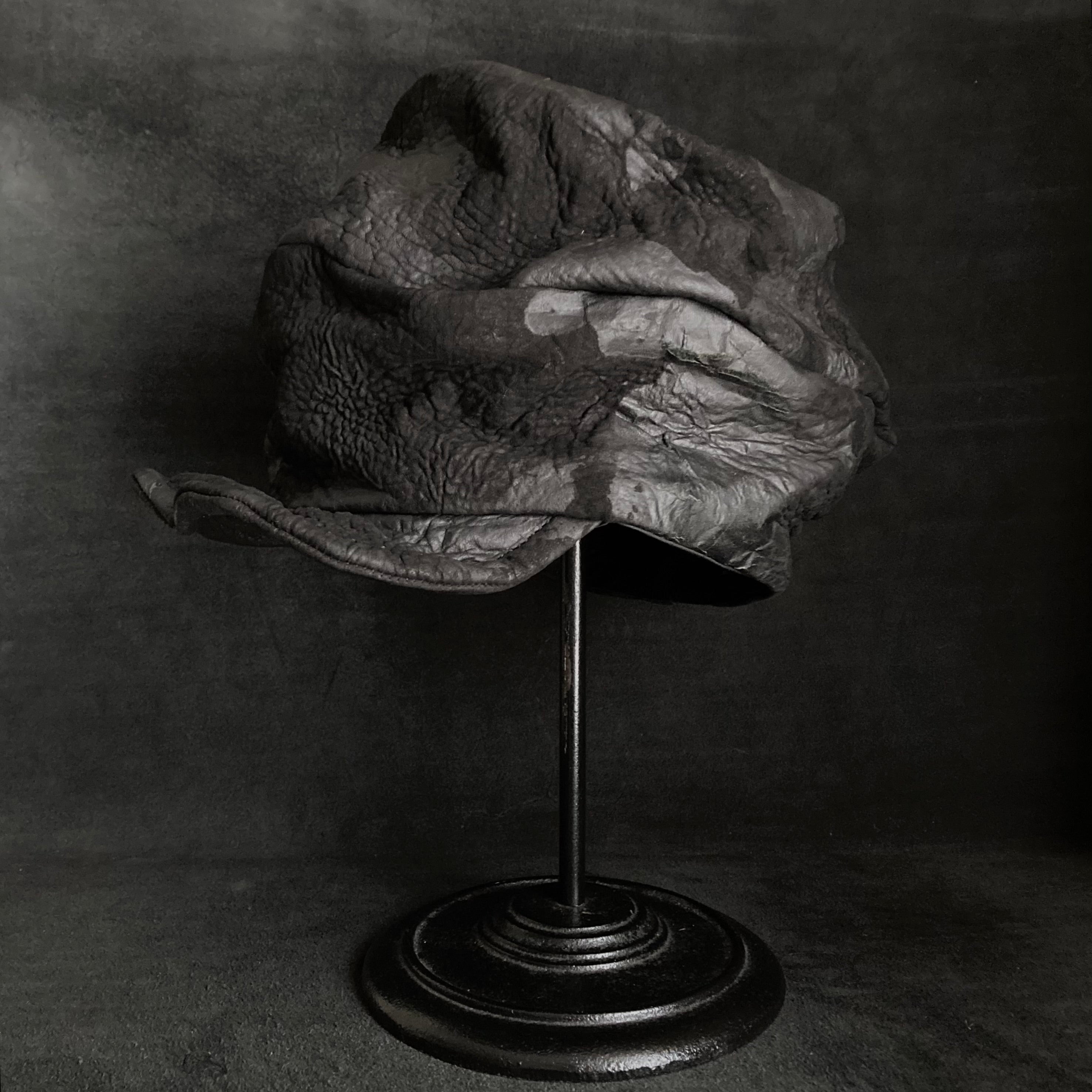 Grain sheepskin leather turn cap – triangles hat