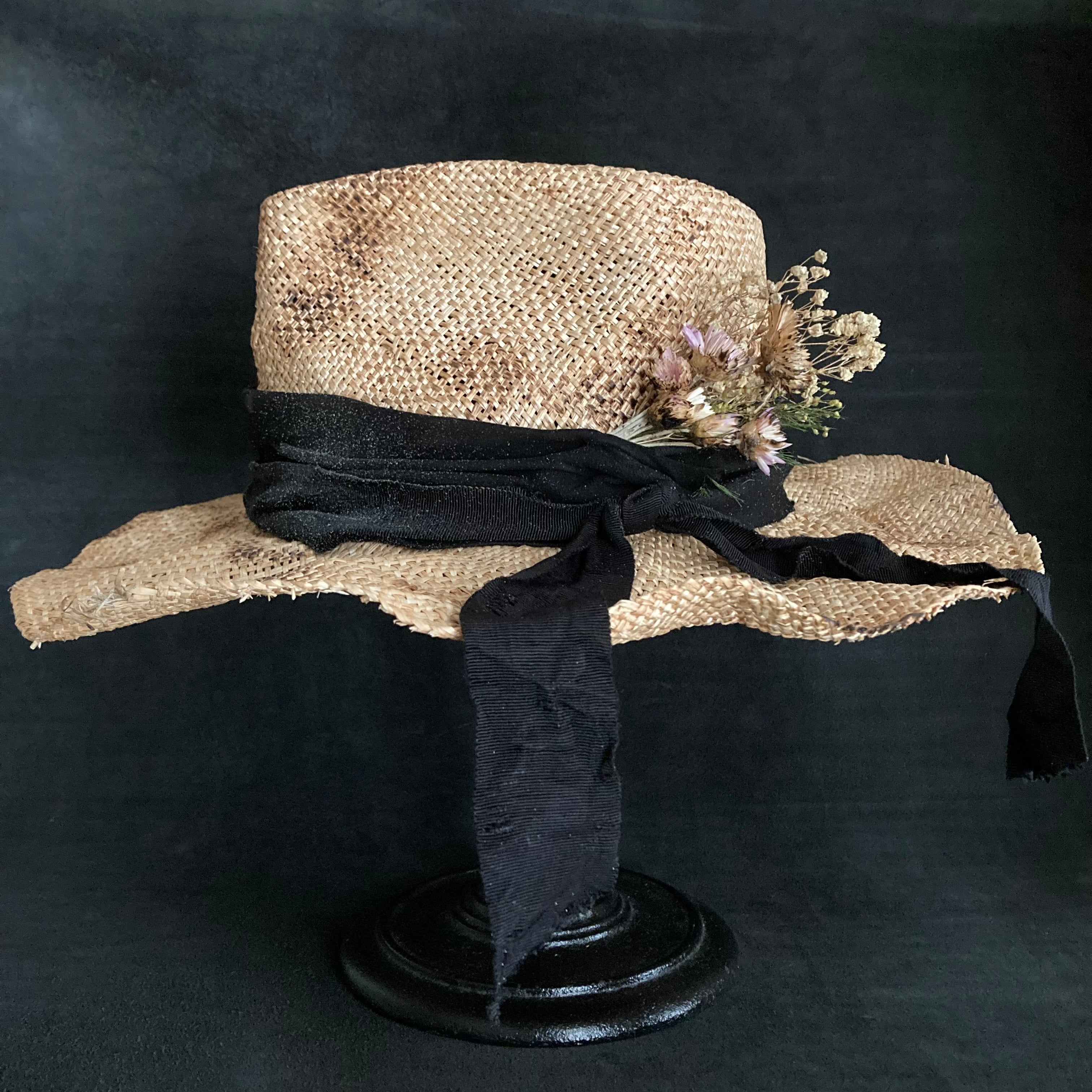 Burnt flower bao hat – triangles hat