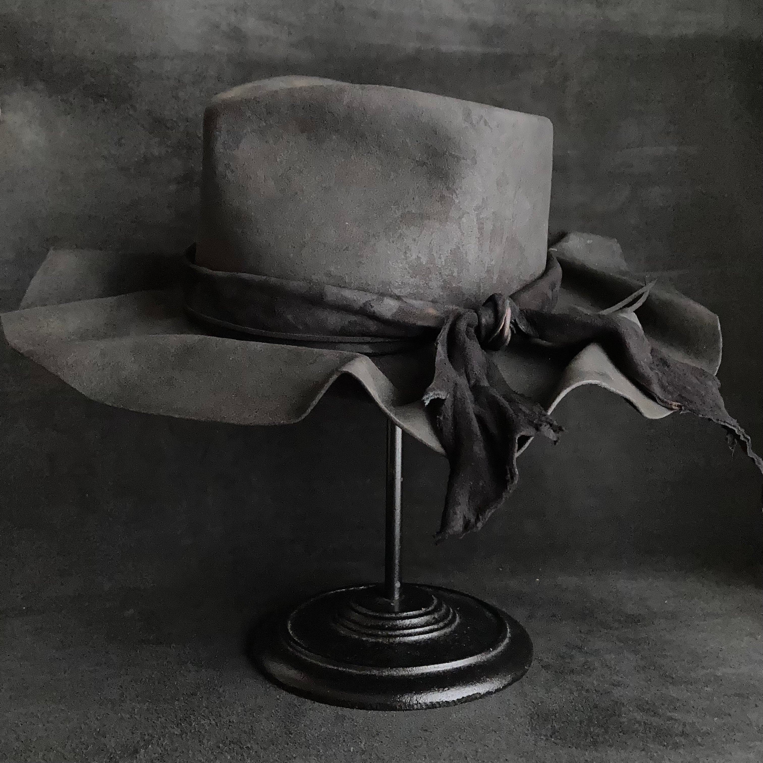 Charcoal bellows brim fedora hat – triangles hat